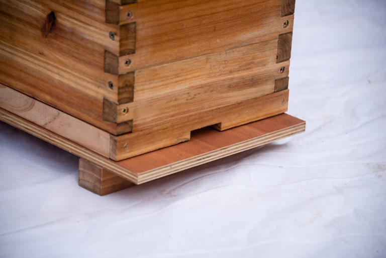 Wooden Nuc Box 5 frames (wax boiled)