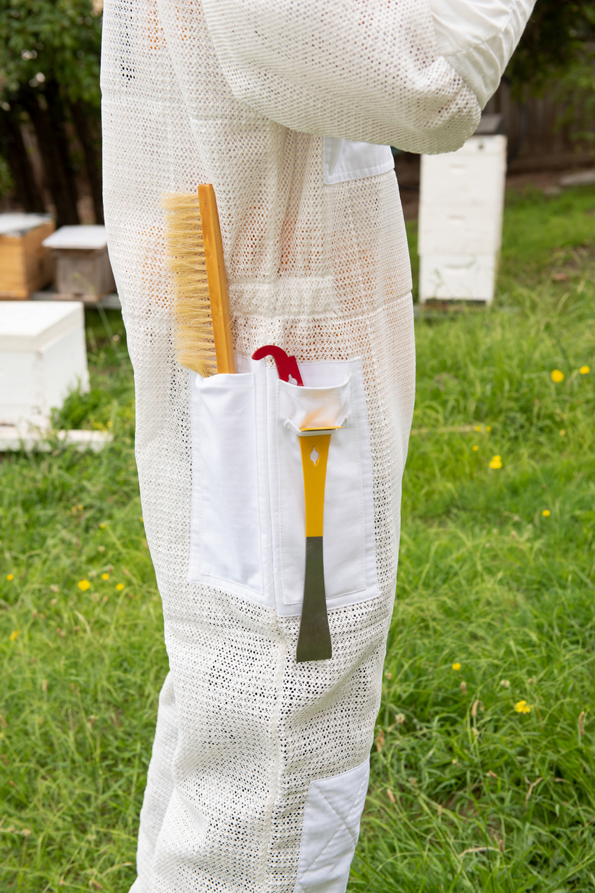 Bee Brush - Basic - Bristle Single Row Wooden handle