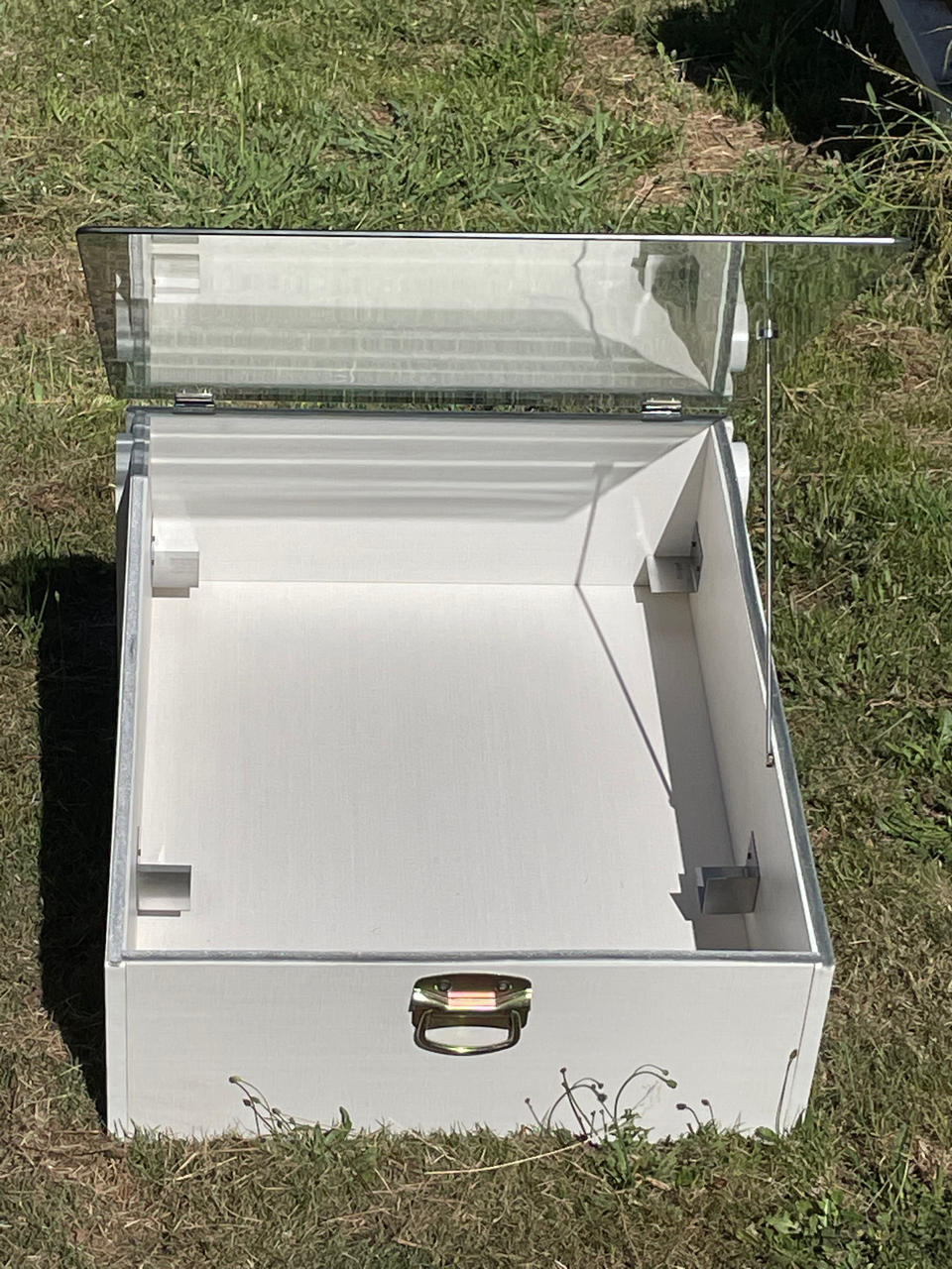 Solar Wax Melter