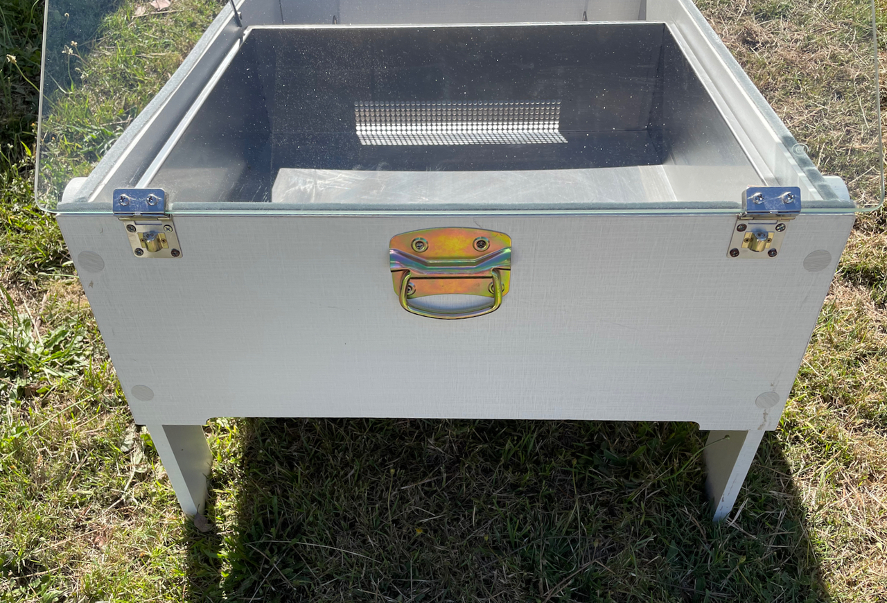 Solar Wax Melter