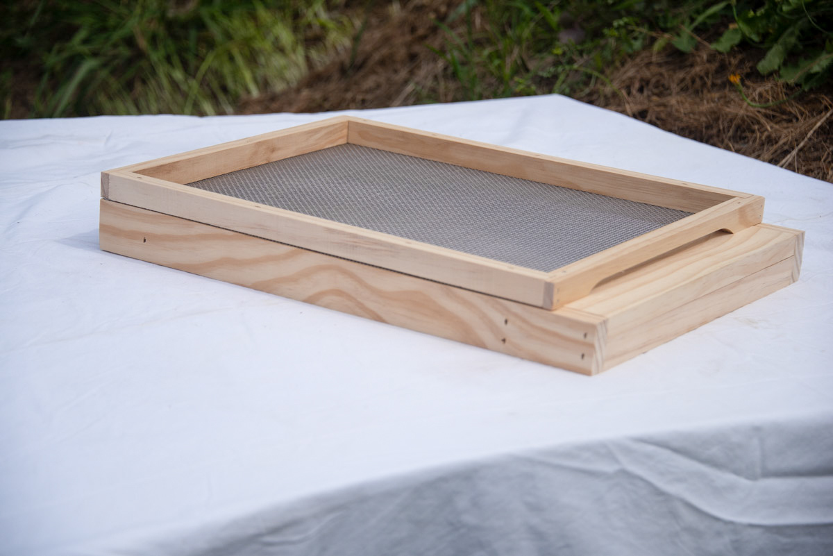 10 Frame Screen bottom board - Beehive (10 frames)