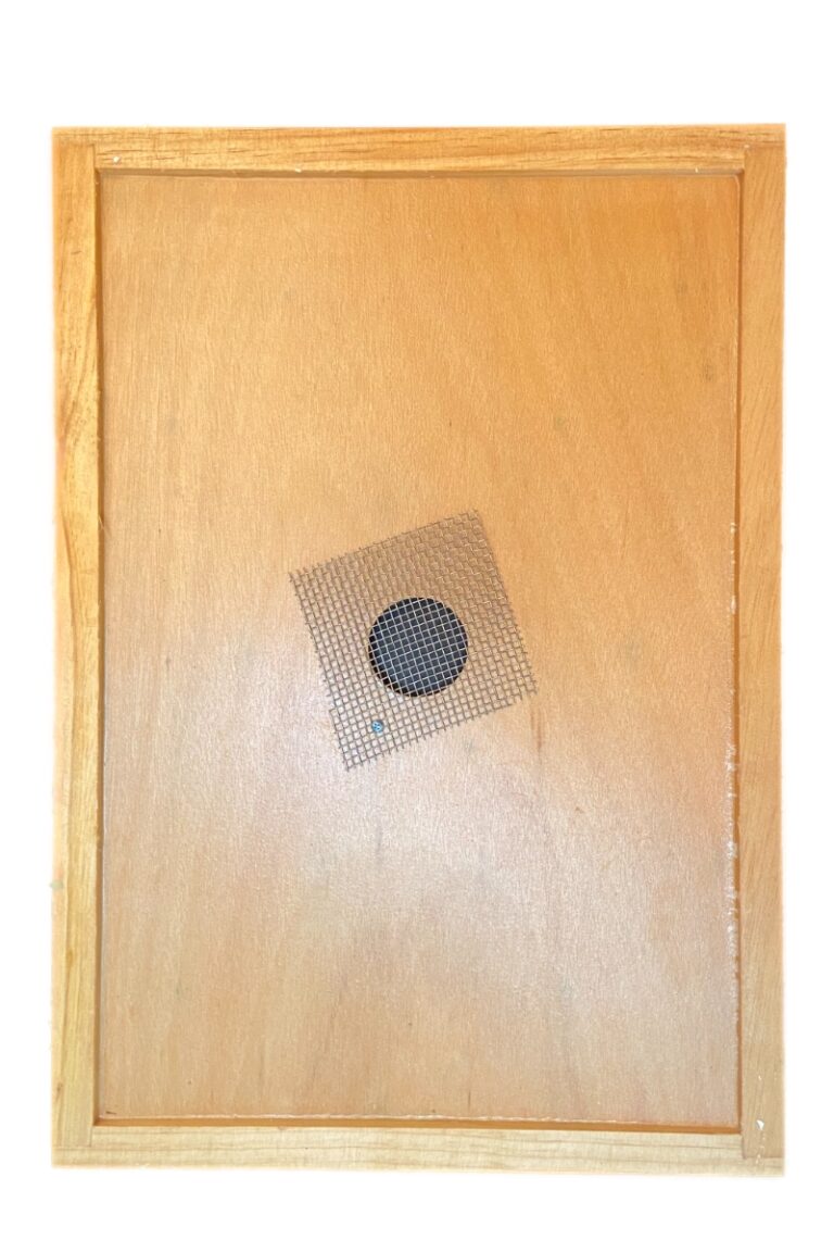 Beehive Cover Boards with Feeder Hole – Wax Dipped - Australian Bee ...
